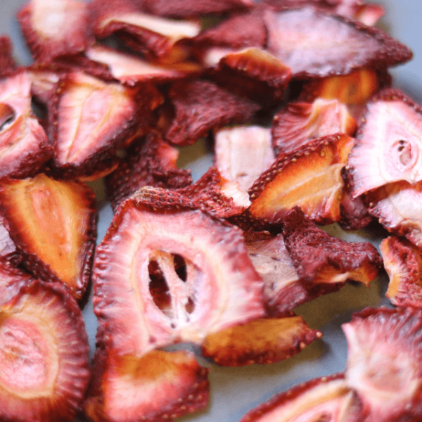 Strawberry Powder: A Step-by-Step Guide - The Homestead Nurse